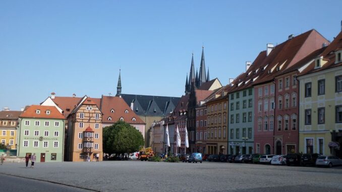 Navštivte historií a památkami prodchnuté město Cheb